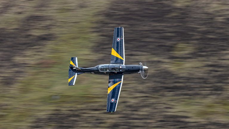 How to photograph aircraft - A guide to Aviation Photography